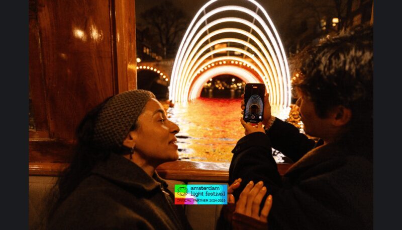 Amsterdam: Light Festival Heated Cruise w/ Hot Drinks & Bite - The Artwork & Viewability