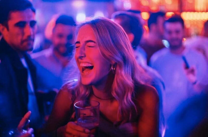 Amsterdam: Ludwig's Halloween Pub Crawl with VIP Club Entry - Key Points