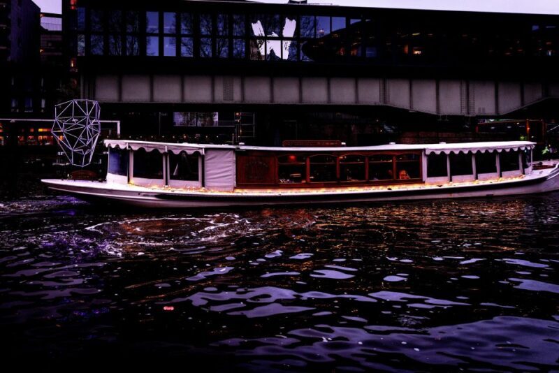 Amsterdam: Luxury Light Festival Cruise with Drinks Option - What to Expect in Terms of Experience