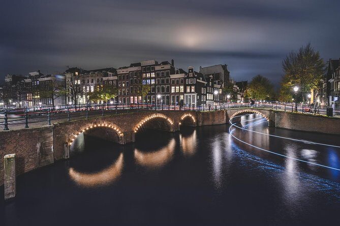 Amsterdam Night Photography Workshop with a Professional - Key Points
