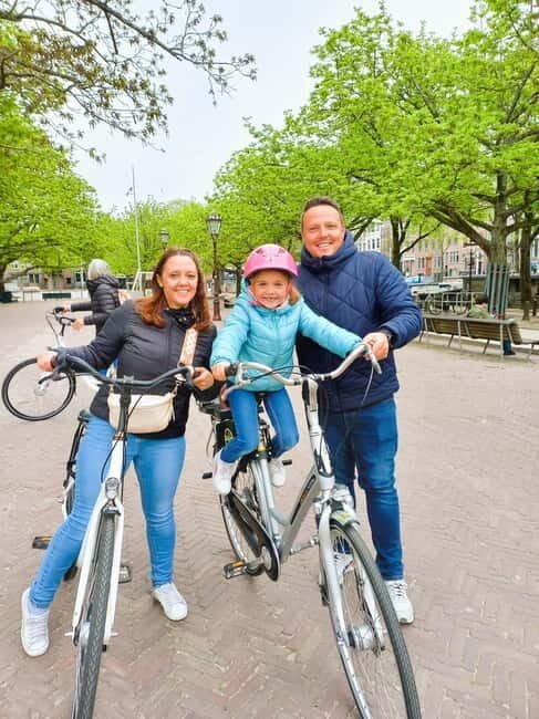 Amsterdam: Off the Beaten Path Bike Tour in French - An Authentic Look at Amsterdam’s Hidden Gems