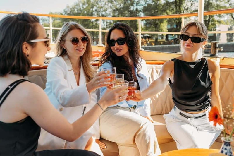 Amsterdam: Official SAIL Experience on Saloon Boat - FAQs about the SAIL Saloon Boat Experience
