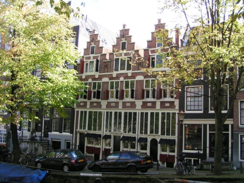 Amsterdam Old City Private Walking Tour - Exploring Amsterdams Hidden Gems