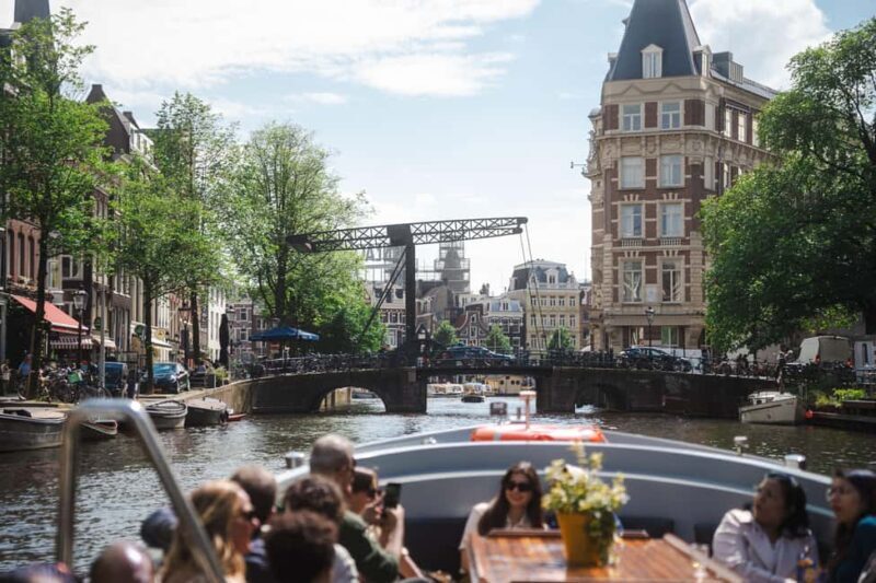 Amsterdam: Open Boat Canal Cruise (with Free Spritz Option) - The Experience Throughout the Year