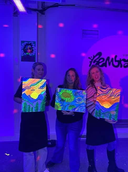 Amsterdam: Paint and Sip in the Dark at Rembrandt van Wine - Authentic Reviews and Insights