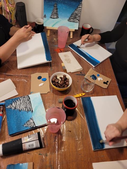 Amsterdam: Paint and Sip Workshop for (Bachelorette) Parties - FAQ