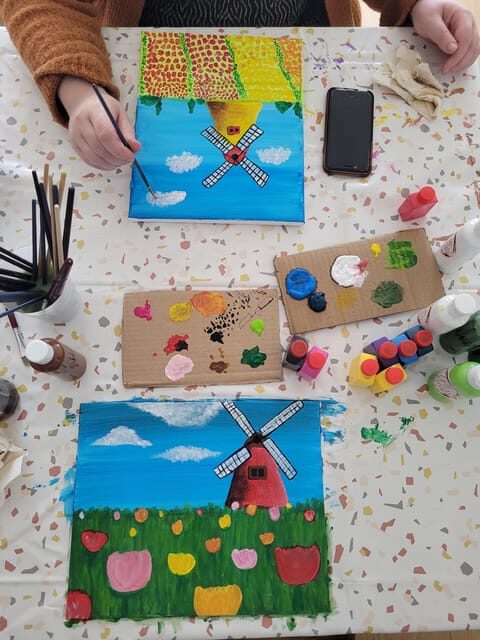 Amsterdam: Paint & Sip Workshop - Paint your Souvenir - Key Points