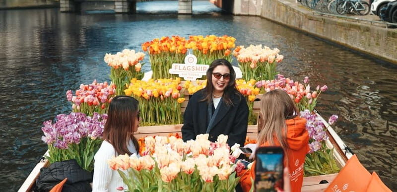 Amsterdam: Premium Tulip Boat Canal Tour - A Charming Way to See Amsterdam: The Premium Tulip Boat Canal Tour