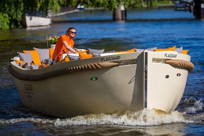 Amsterdam Private BBQ and Drinks Cruise With Onboard Chef - FAQ