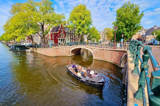 Amsterdam Private Canal Cruise  90 Minutes through the Old City - Summary: Why Choose This Canal Cruise?