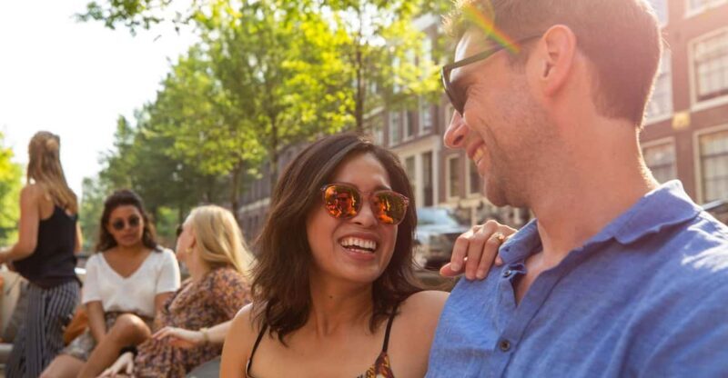 Amsterdam: Private Canal Cruise in German + Unlimited Drinks - The Itinerary in Detail