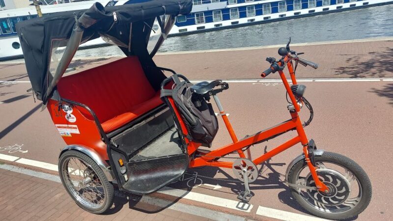 Amsterdam: Private City Highlights Tour by Rickshaw - An in-depth look at the experience