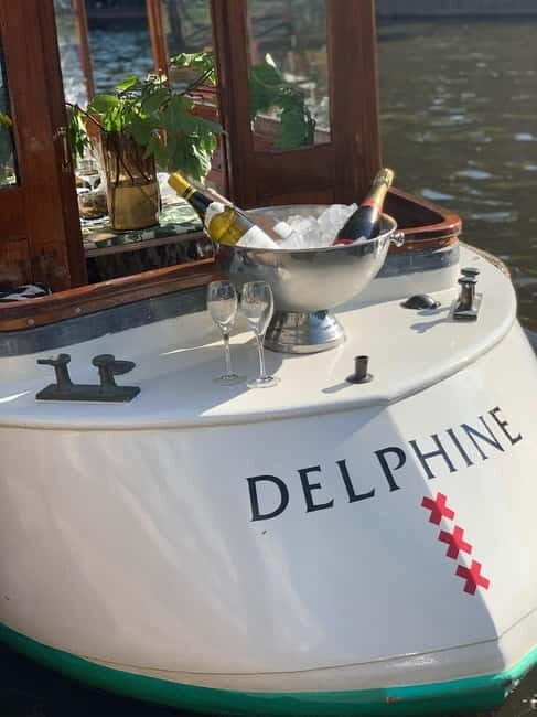 Amsterdam: Private Dinner Cruise with Guide and Wine - The Itinerary in Detail
