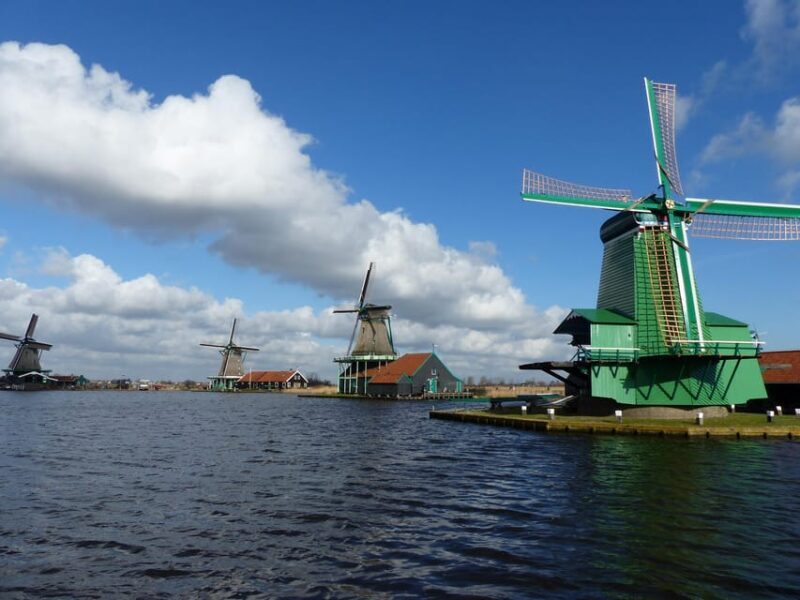 Amsterdam: Private green tour !!! Windmills, castle - Who Should Consider This Tour?