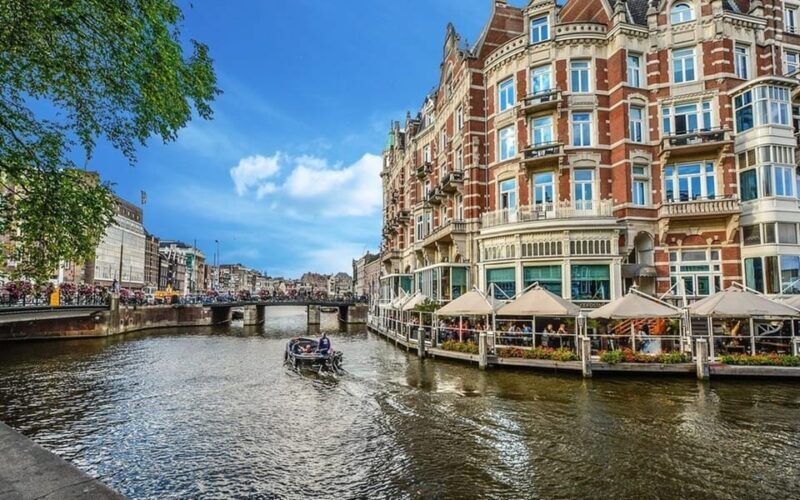 Amsterdam: Private Half-Day Tour with a Local - Key Points