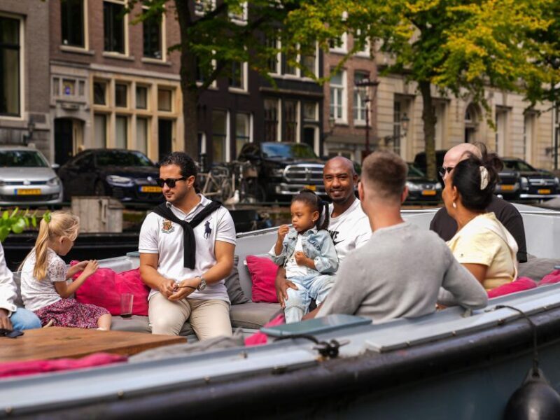 Amsterdam: Private Luxury Cruise with BBQ and Drinks - Who Should Consider This Tour?