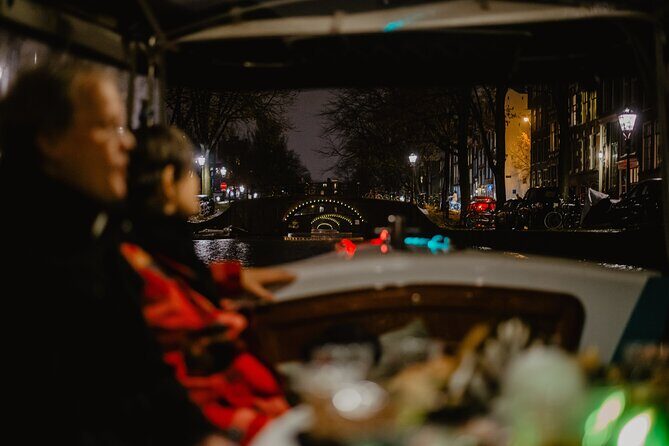 Amsterdam: Private Romantic Evening Canal Cruise + Bubbles/Snacks - FAQs