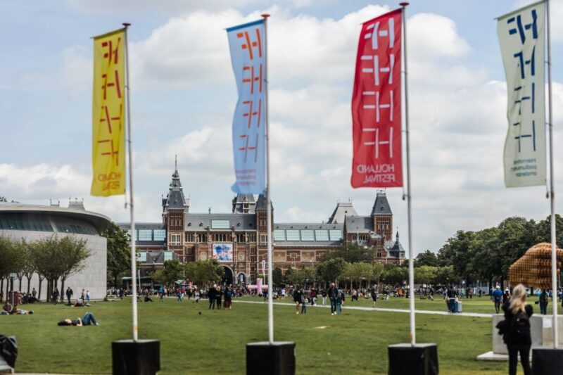 Amsterdam: Private Walking Tour of Jordaan & De 9 Straatjes - Key Points
