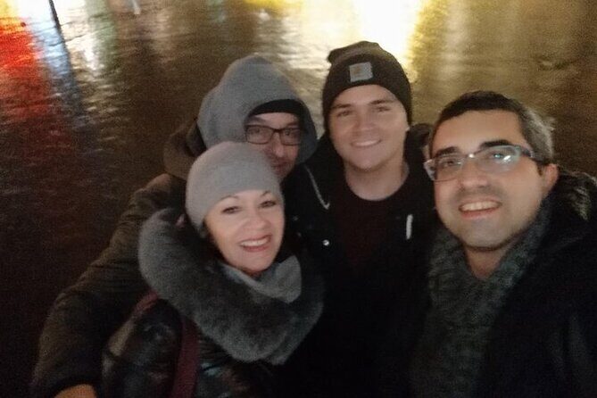 Amsterdam : Private Walking Tour With A Guide (Private Tour) - How the Tour Works and What to Expect