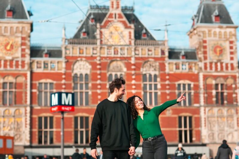 Amsterdam: Professional photoshoot at Centraal Station - Authentic Insights from Reviews