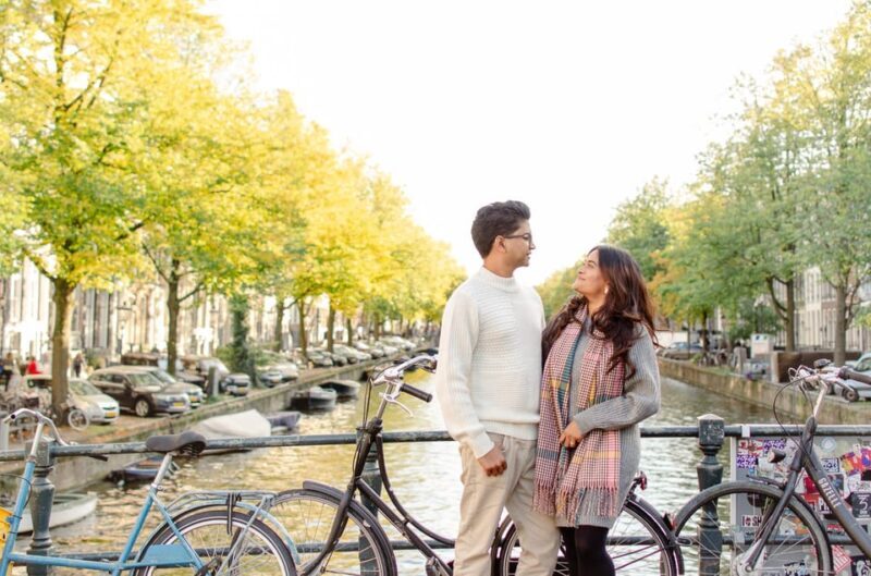 Amsterdam: Professional Photoshoot with 20 Images - Key Points