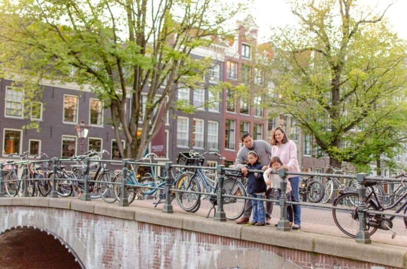 Amsterdam: Professional Photoshoot with 20 Images - What to Expect from Your Amsterdam Photoshoot