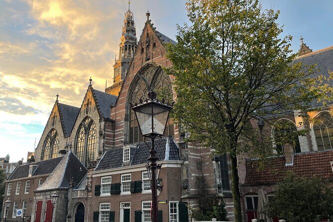 Amsterdam Red Light District: Serene and Other! - FAQs