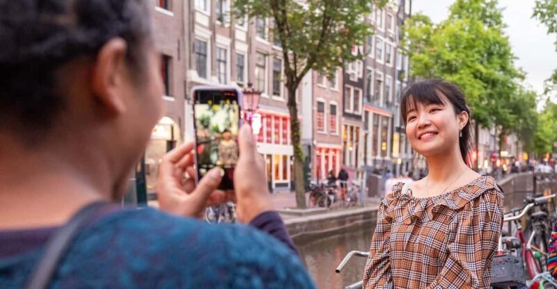 Amsterdam: Red Light Tour Exclusive + Peep Show - An In-Depth Look at the Tour Itinerary