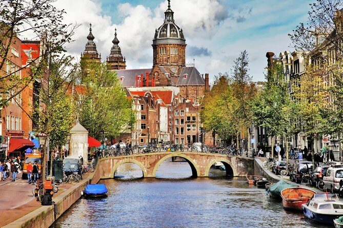 Amsterdam Schiphol Airport AMS Transfer Service - In-Depth: Transportation and Timing