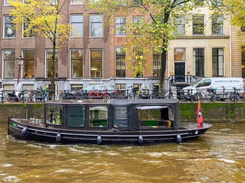 Amsterdam: Smoke and Lounge City Boat Cruise - Authenticity and Authenticity