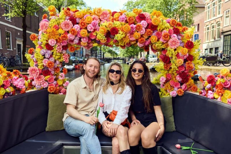 Amsterdam: The Original Flower Boat with Local Guide and Bar - Introduction to the Flower Boat Experience