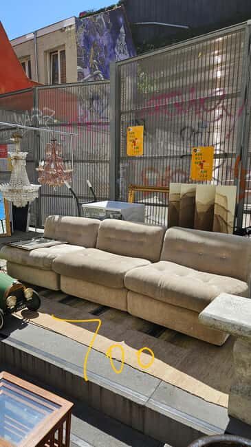Amsterdam: Thrift Shopping Tour with Interior Designer - An Inside Look at the Thrift Shopping Tour in Amsterdam
