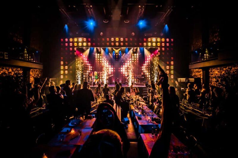 Amsterdam: VEGAS Show at the Harbour Club Theatre - Key Points