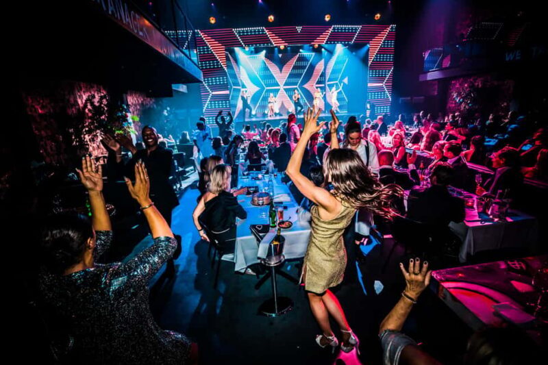 Amsterdam: VEGAS Show at the Harbour Club Theatre - What is the VEGAS Show at Harbour Club Theatre?