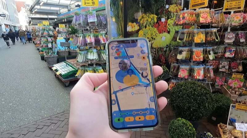 Amsterdam Walking Tour with Smartphone App - The Experience and User Perspective