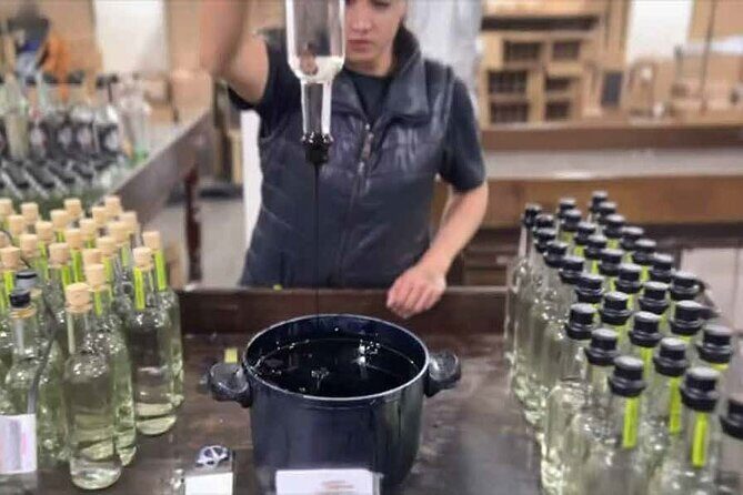 An adventure for the senses: Mezcal, fields and crafts. - A detailed look at the tour experience