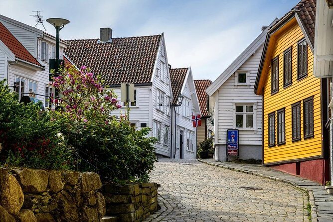 An amazing guided private walking tour of Stavanger. - FAQ
