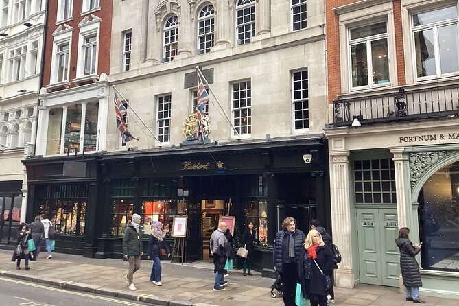 An Audio Guide of Oscar Wilde's Former London Haunts - A Deep Dive Into the Wilde London Tour