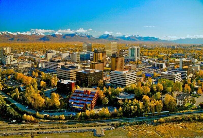 Anchorage: Guided Food and Sightseeing Tour by Van - A Flavorful and Scenic Guided Tour of Anchorage