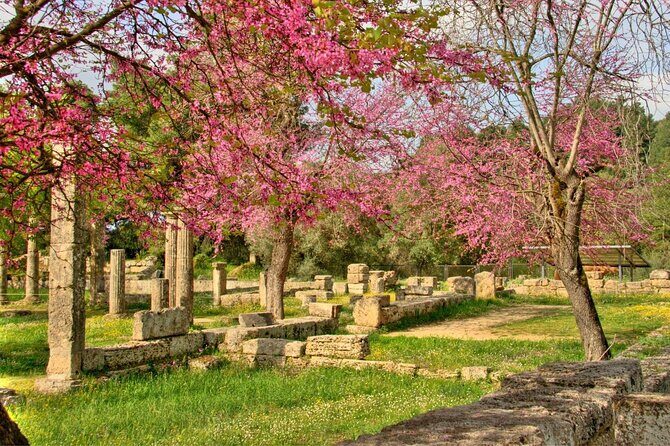 Ancient Olympia Full-Day Private Tour from Athens - The Journey Begins: Athens to Corinth Canal