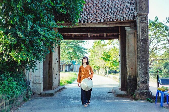 Ancient Treasure Duong Lam and Van Phuc Private Tour - From History to Textiles: Van Phuc Silk Village