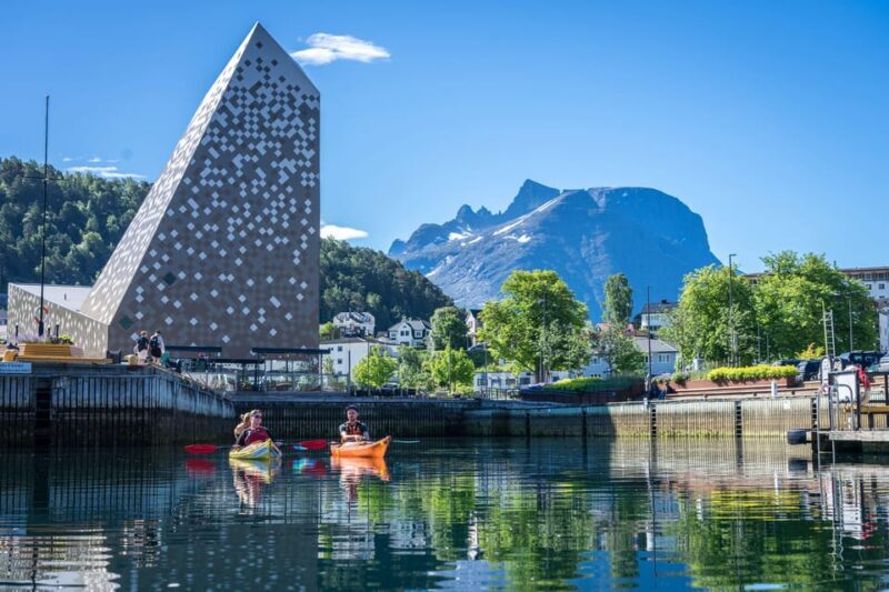Åndalsnes: Kayaking in Majestic Romsdalsfjord - The Guides: Making the Experience Special