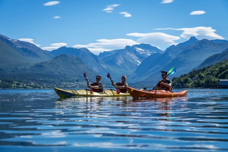 Åndalsnes: Kayaking in Majestic Romsdalsfjord - FAQs