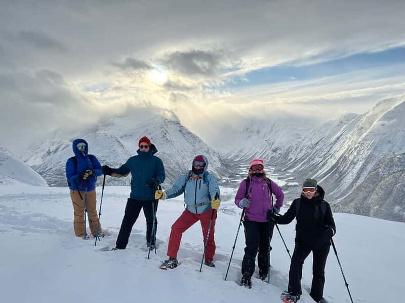 Åndalsnes: Nesaksla Snowshoeing Tour with Gondola Ticket - Åndalsnes: Nesaksla Snowshoeing Tour with Gondola Ticket — A Tour Worth Tracking Down