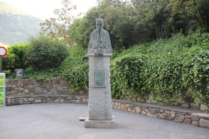 Andorra la Vella: Private tour of Old Town & Commercial Hub - Who Will Love This Tour?