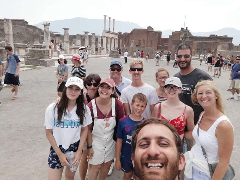 Andrea Bocelli concert, Pompeii Guided Tour & Aperitivo - Key Points
