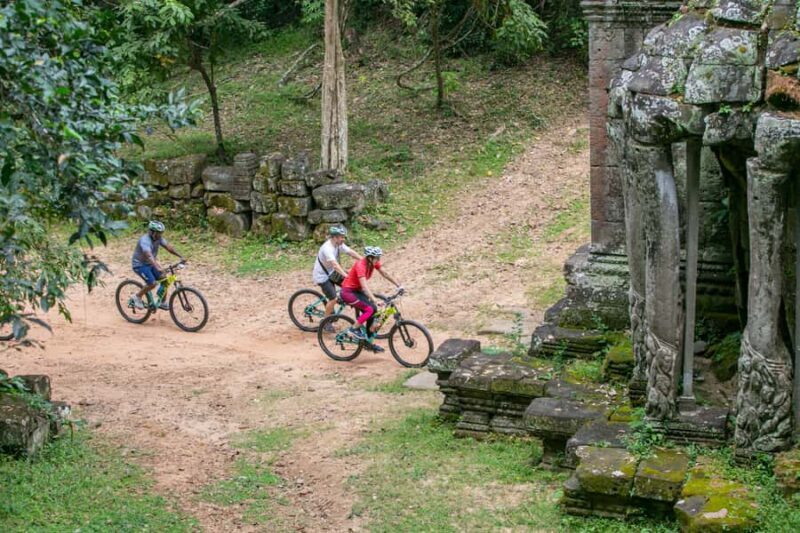 Angkor Sunrise Bike Tour / E-Bike or Tuk Tuk - Lunch and Rest