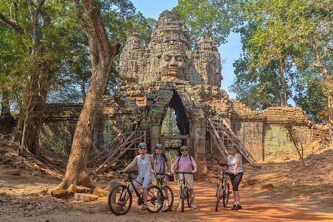 Angkor Sunrise Bike Tour with Breakfast & Lunch - Key Points