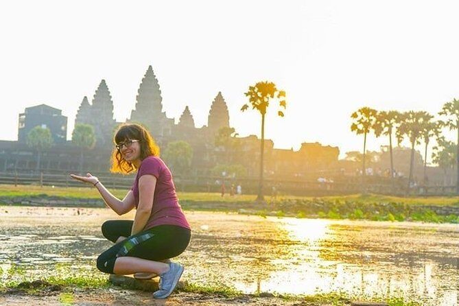 Angkor Sunrise Bike Tour with Breakfast & Lunch - Exploring the Itinerary in Detail