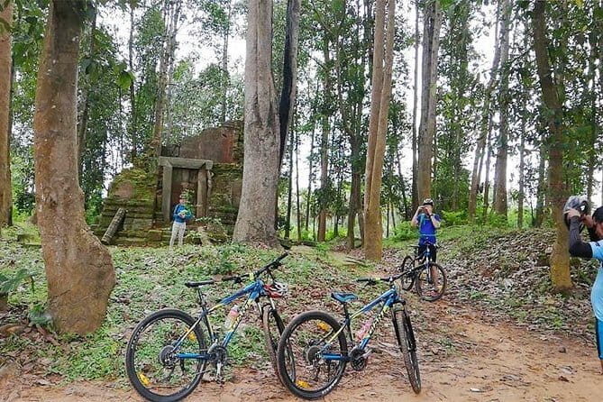 Angkor Temple Bike Tour from Siem Reap Inclusive of Lunch - The Value of a Guided Bike Tour in Angkor